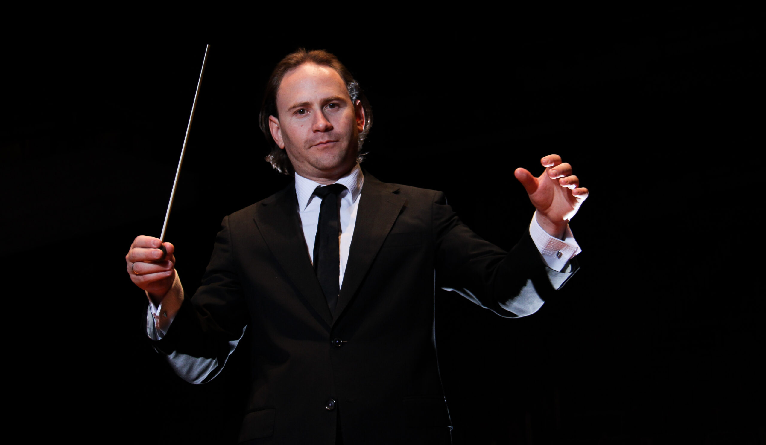 Christian Vásquez regresa para abrir temporada de conciertos