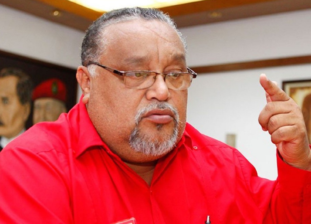 Trabajadores petroleros rechazan salario de 7,5 dólares mensuales - EL ...