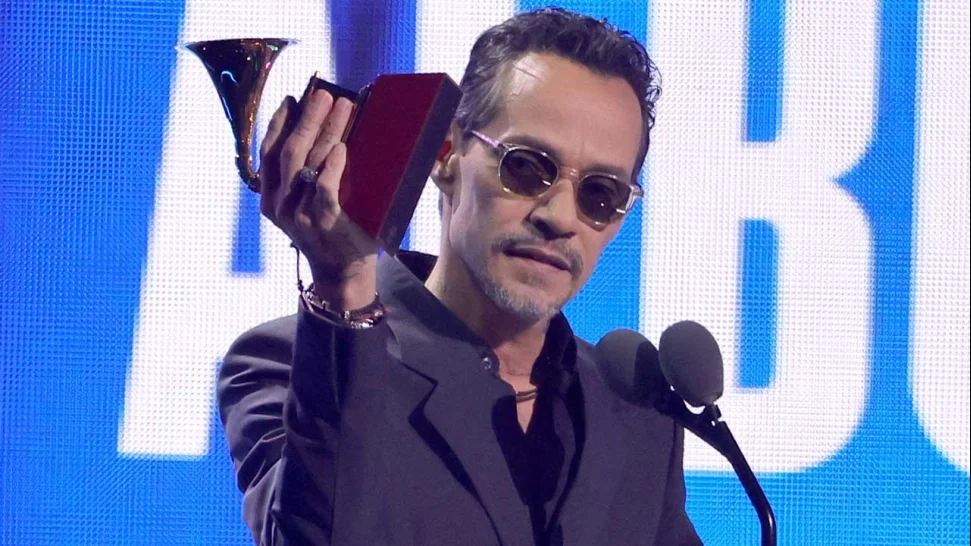 Marc Anthony le dedicó su Latin Grammy a Robert Vilera