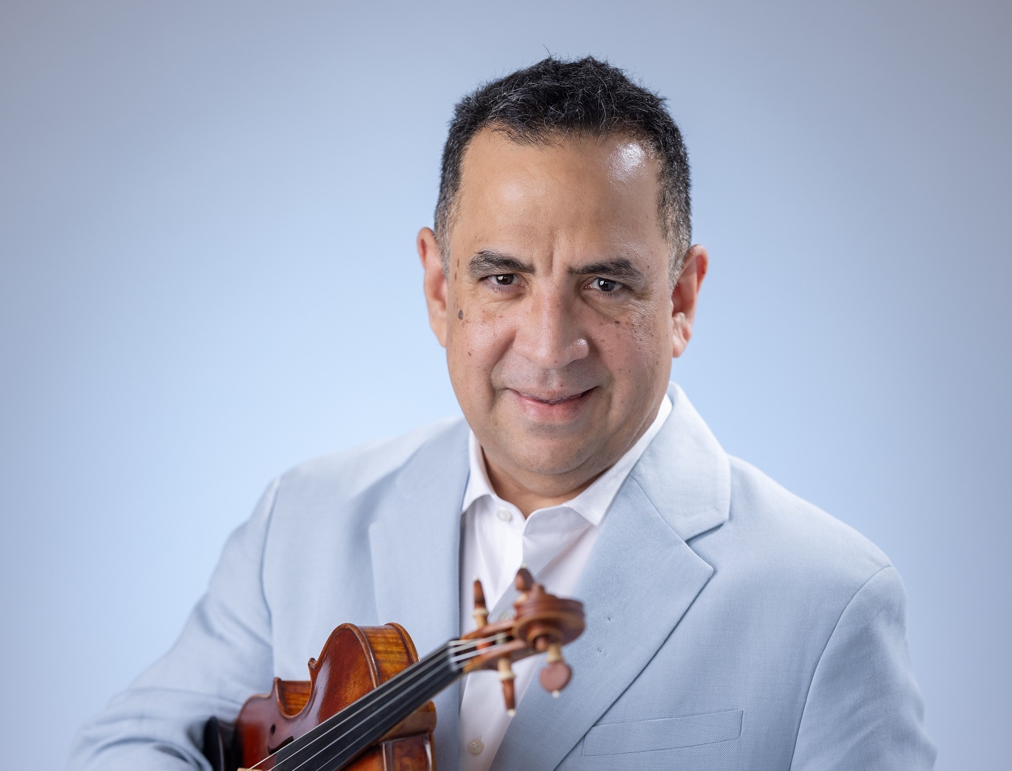 Eddy Marcano presenta entre amigos sus Sonidos de la mar