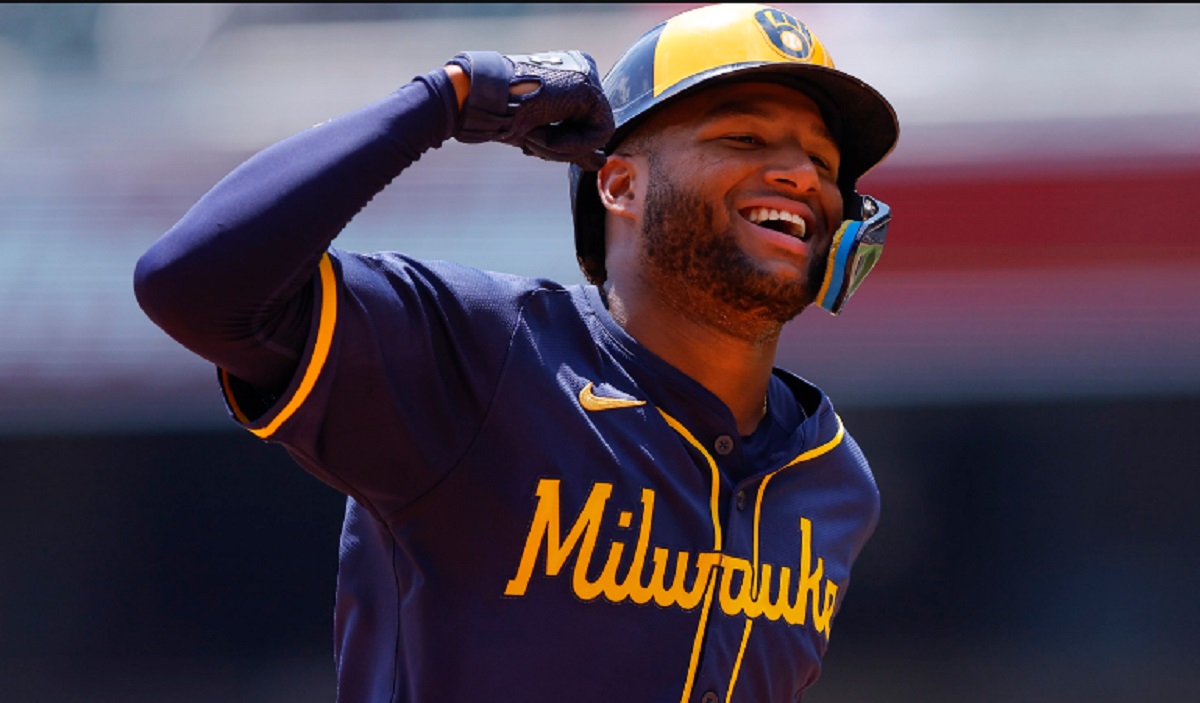 Jackson Chourio conectó dos jonrones por primera vez en un juego