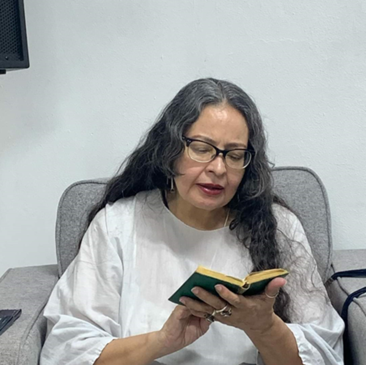 María Antonieta Flores: Cuerpo y poesía en movimiento - EL NACIONAL