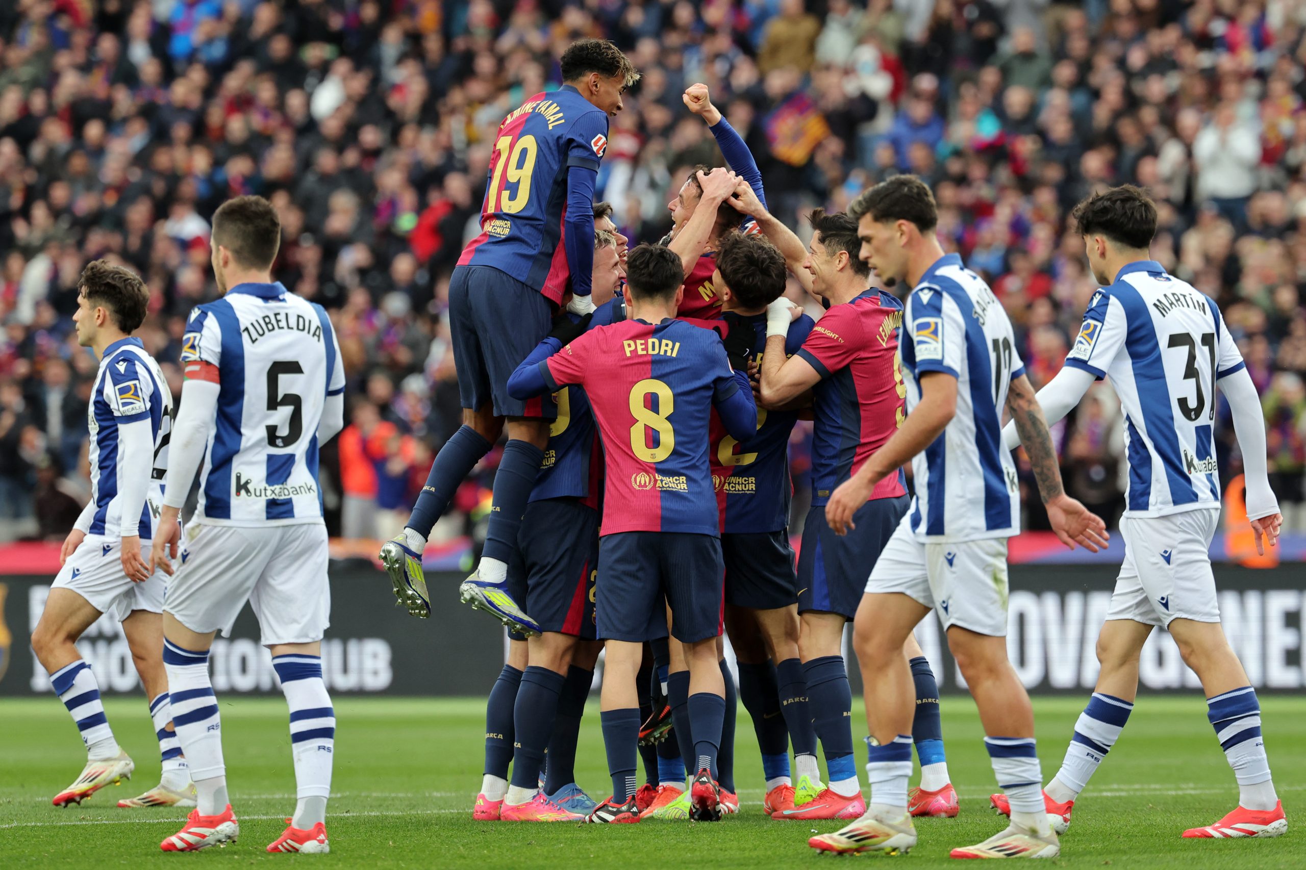 El Barcelona recupera el liderato al golear 4-0 a la Real Sociedad