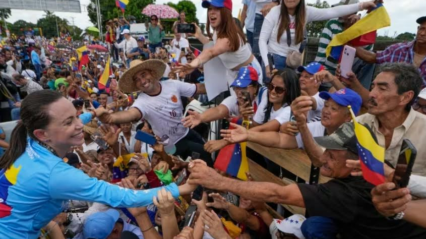 Tropezar con la misma piedra y llamarlo estrategia - EL NACIONAL