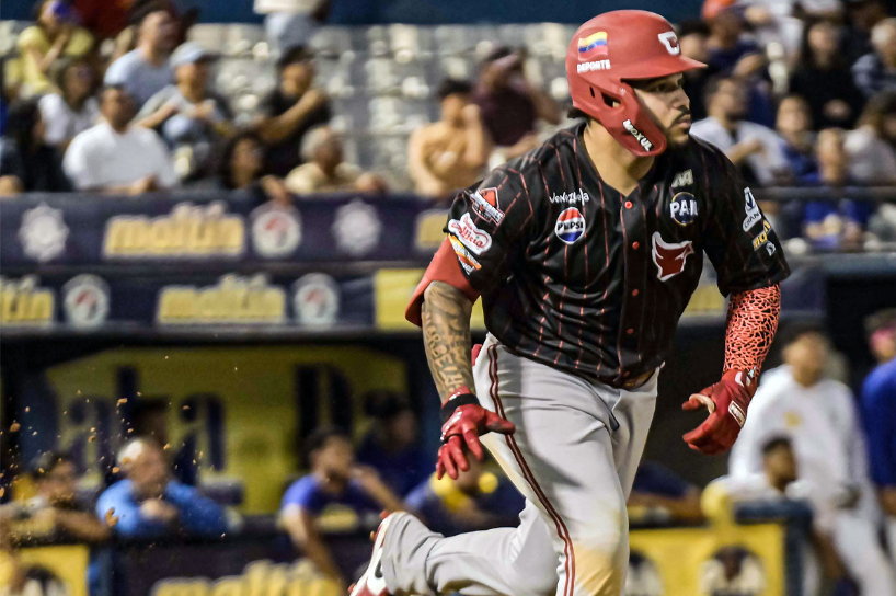 Yohendrick Piñango comanda ataque de Cardenales sobre Leones