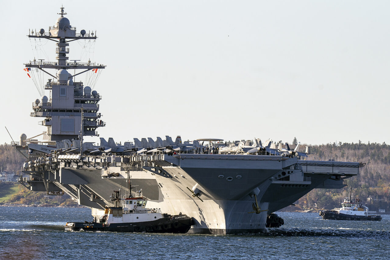 El portaaviones Gerald R. Ford llegó a la isla griega de Creta